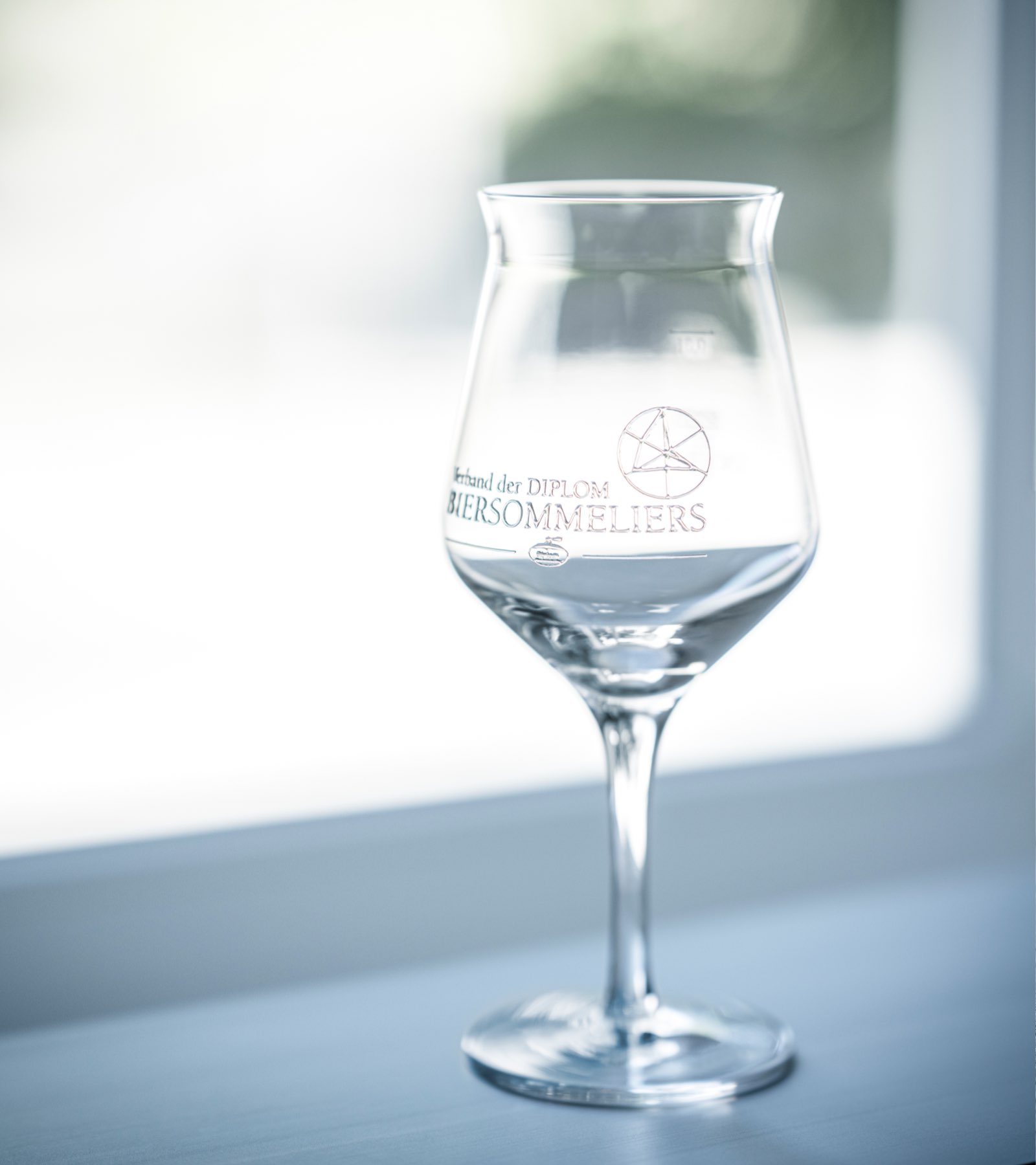 Sahm: The Glass for Top Brands.